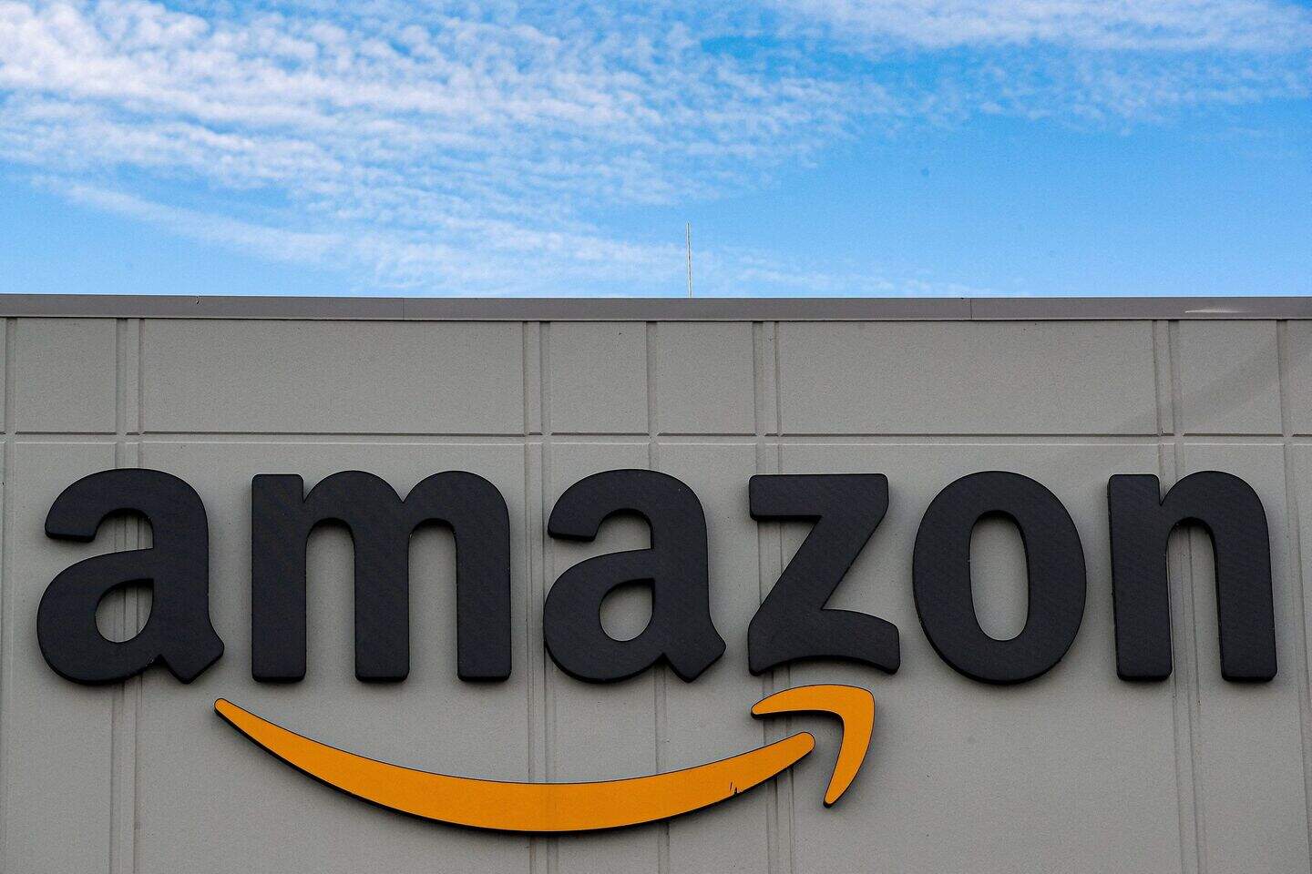 Is Amazon.ie worth it? We compared the price of 20 popular products ...