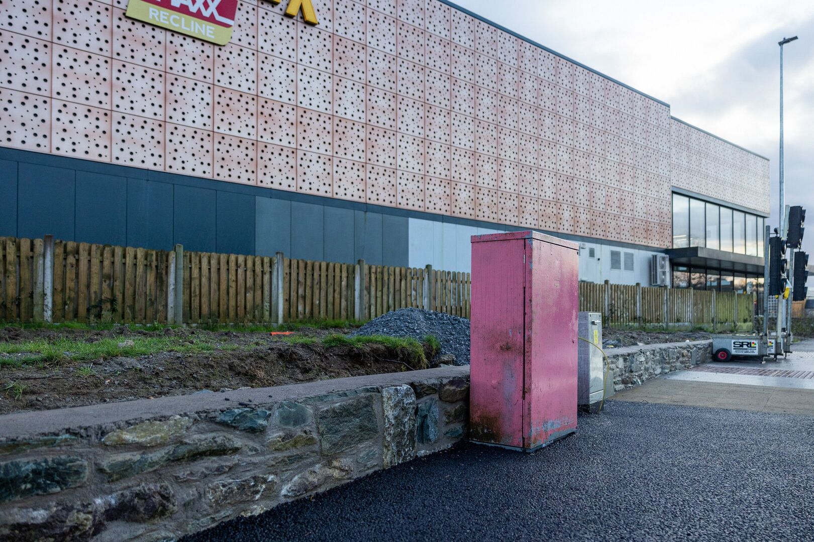 Mystery solved in Kerry town as missing Michael Fessbender mural ...
