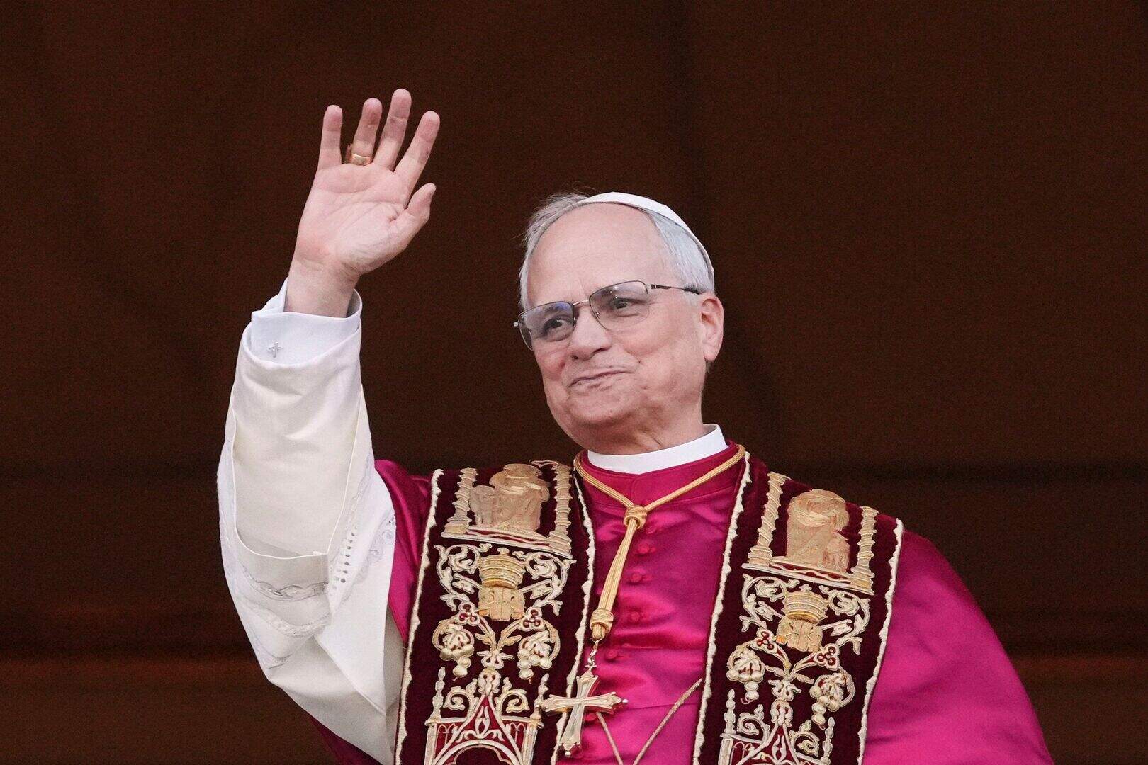 Pope Leo XIV receives blessing from Bishop of Kerry – ‘He brings great ...