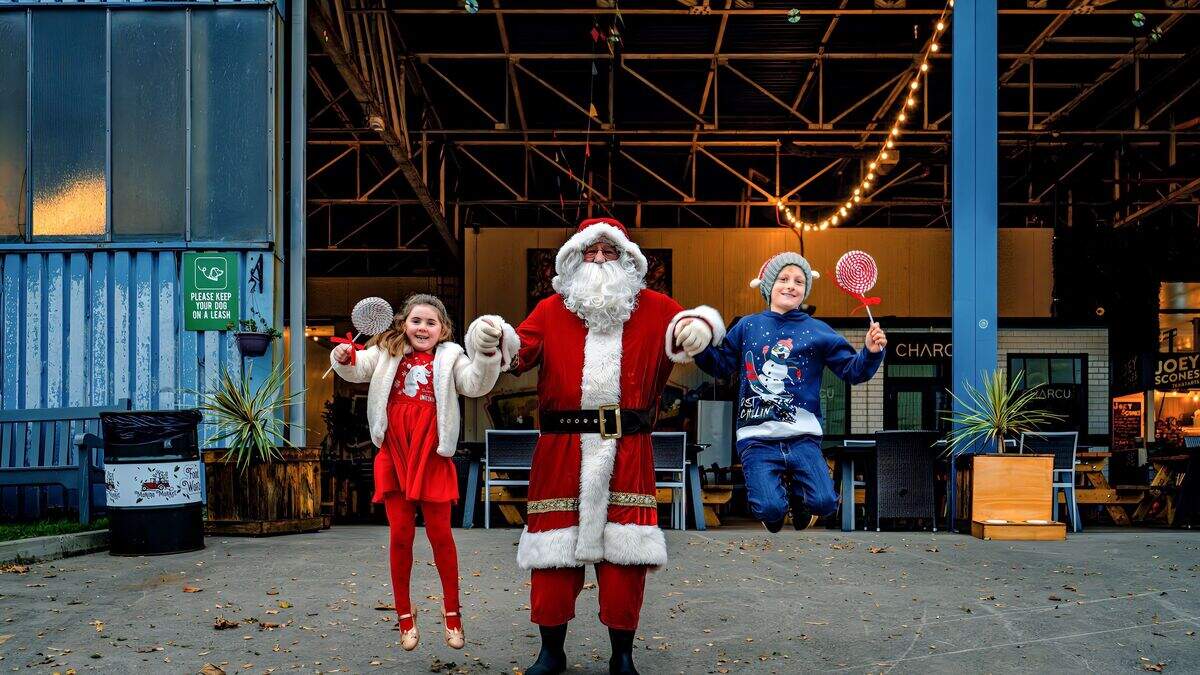 Where’s me jumper? Cork’s Christmas themed world record attempt | Irish ...