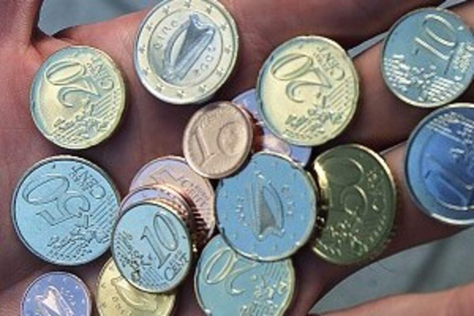 Spain borrowing cost rises above 7% | Irish Independent