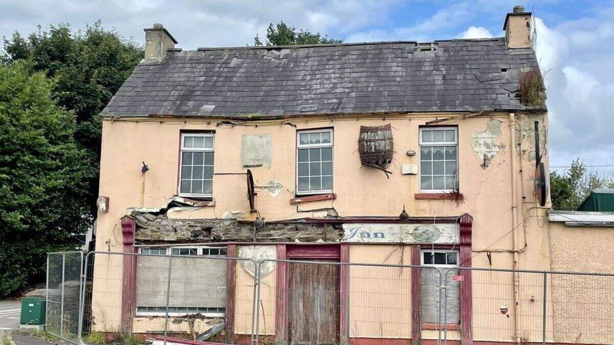 Owners of a Cork pub in ‘massive state of disrepair’ issued with notice ...