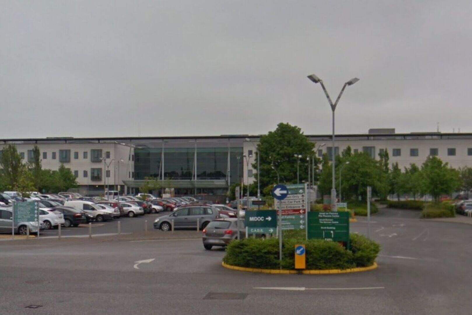 Midland Regional Hospital Tullamore opens extra beds to try cope with ...