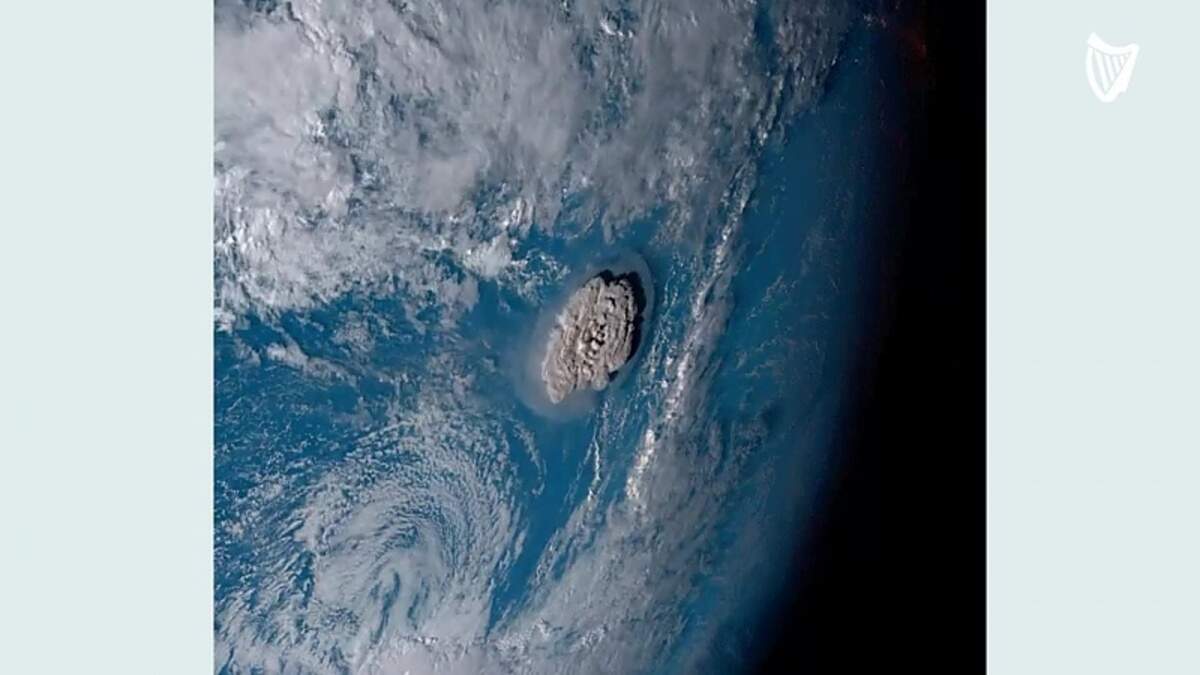 Watch: The moment of Tonga underwater volcanic eruption as seen from ...