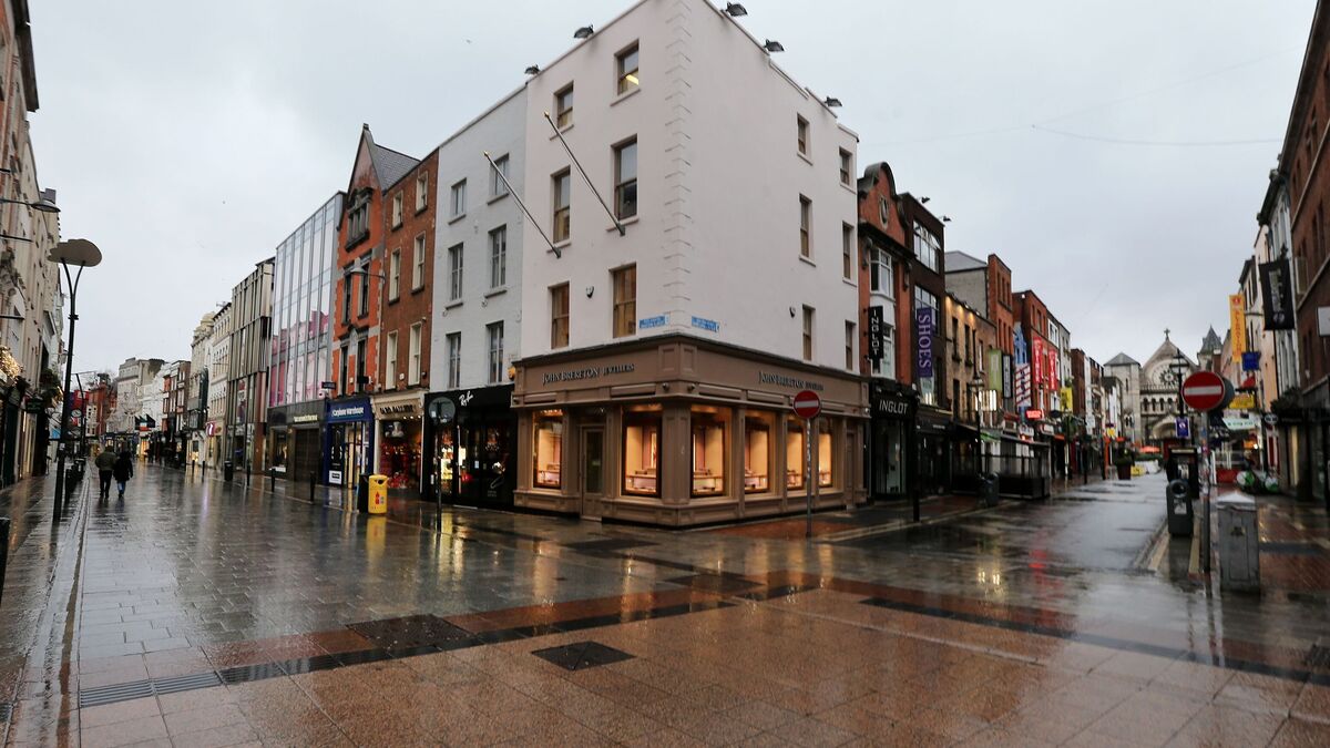 Man (30s) stabbed multiple times on Grafton Street in Dublin | Irish ...