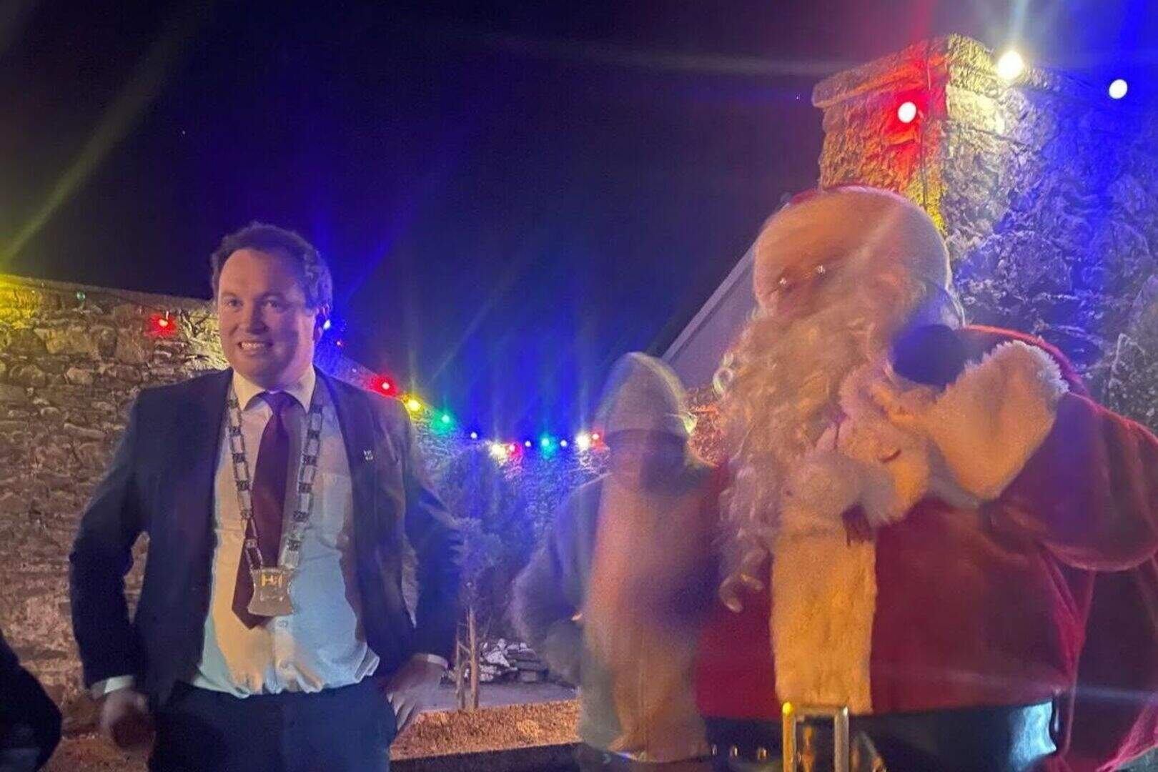 Santa comes to Lobinstown to kick off Christmas in the village | Irish ...