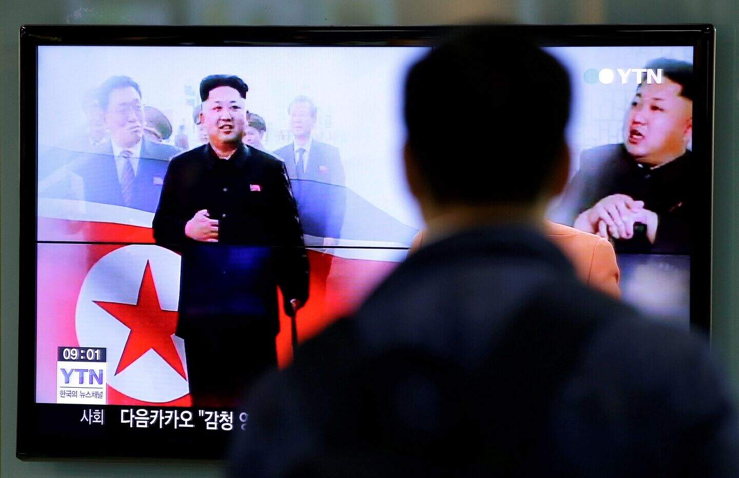 North Korean leader Kim Jong Un seen for first time in 40 days - with ...