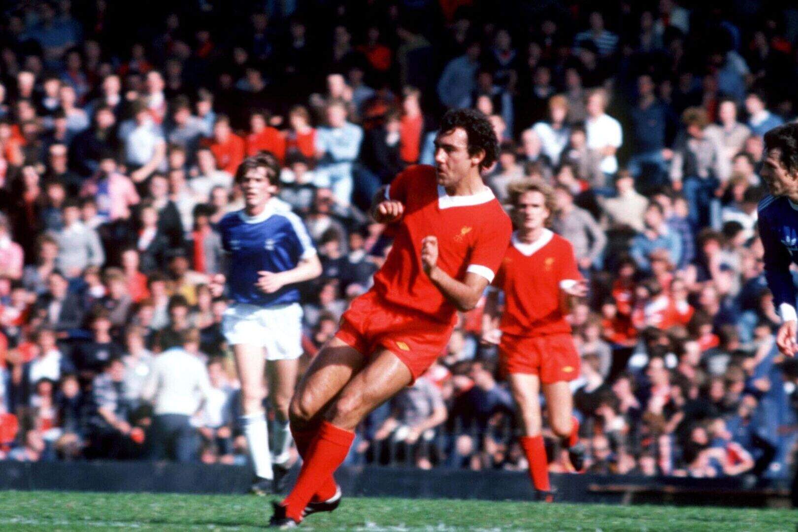 Liverpool and Arsenal legend Ray Kennedy passes away aged 70 after long ...