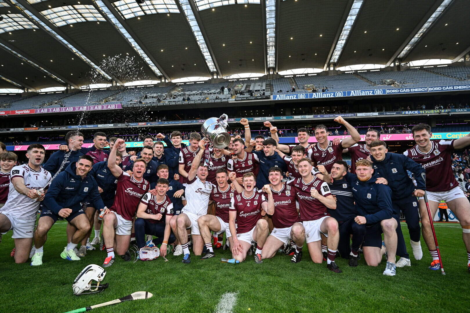 Tom Monaghan and Conor Whelan clean up as Galway rip Dublin to shreds ...