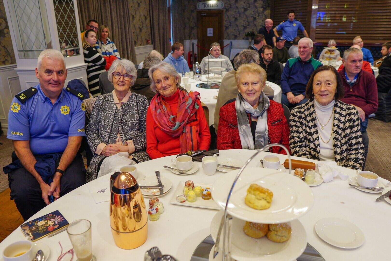 See pictures as Kerry locals share a ‘coffee with the cops’ | Irish ...