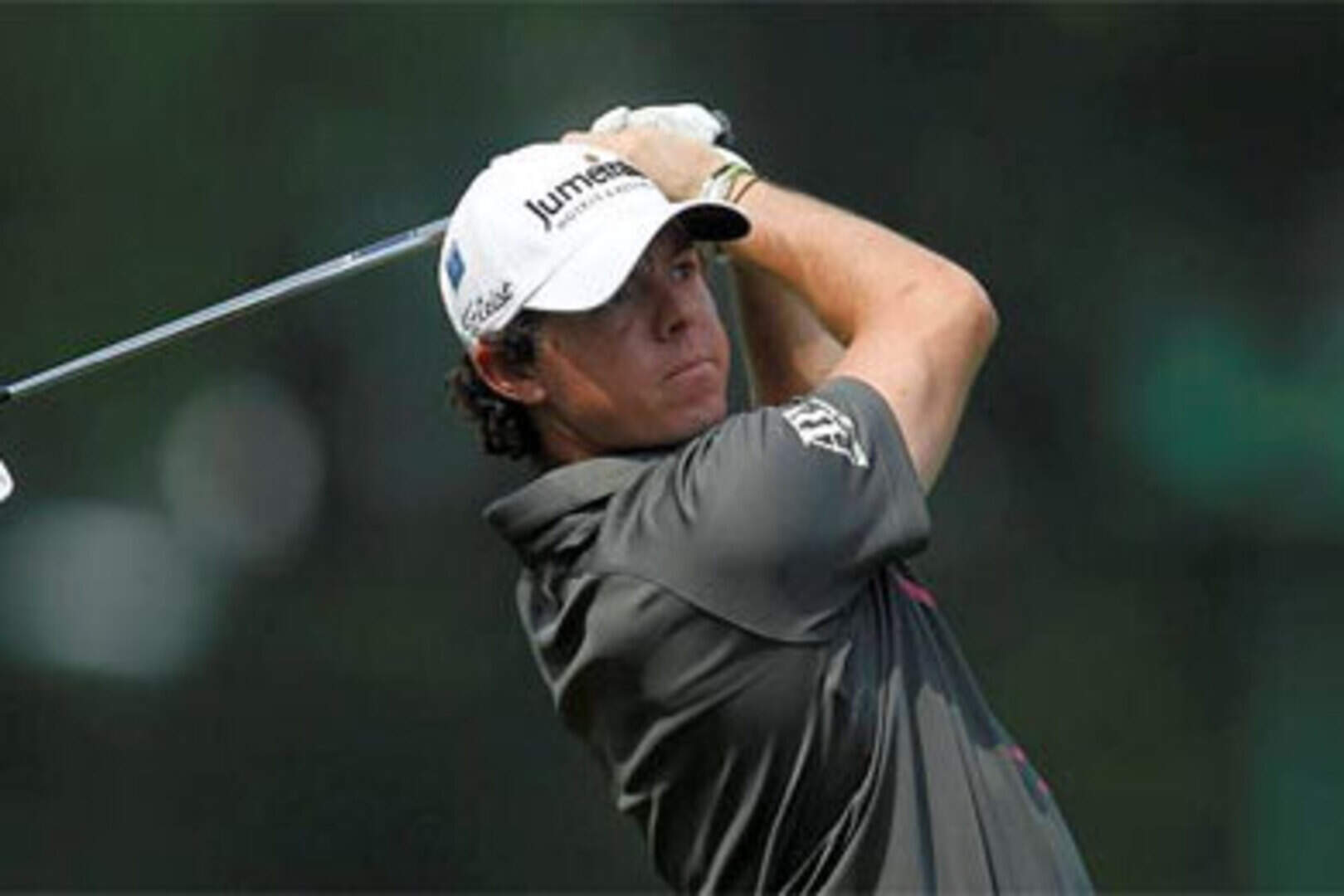 No cabin fever for McIlroy on return to crime scene | Irish Independent