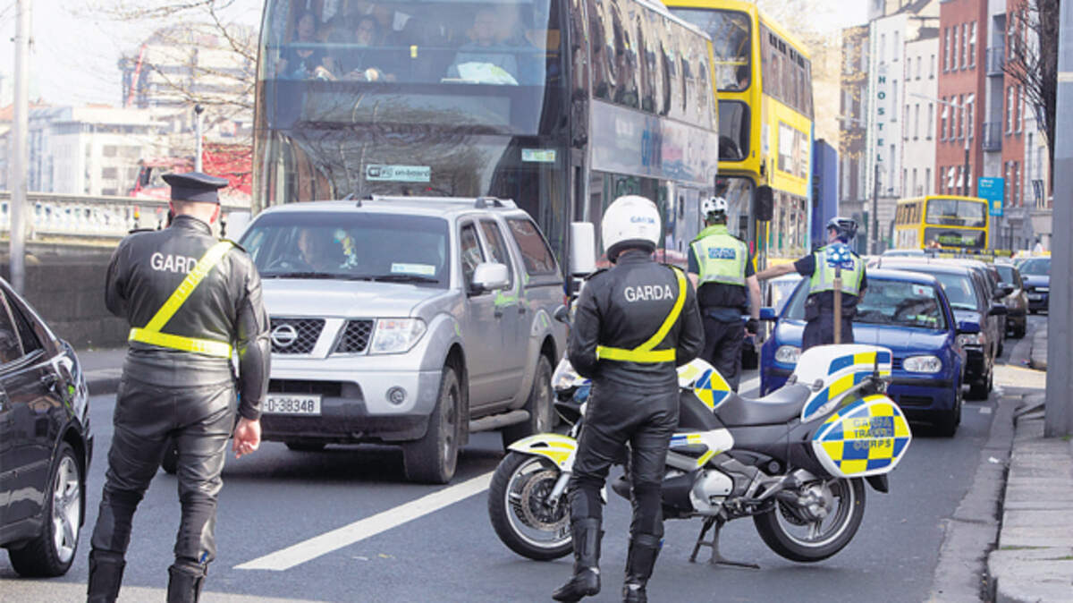 Frenzy for 99c petrol promotion causes traffic grid lock in city ...