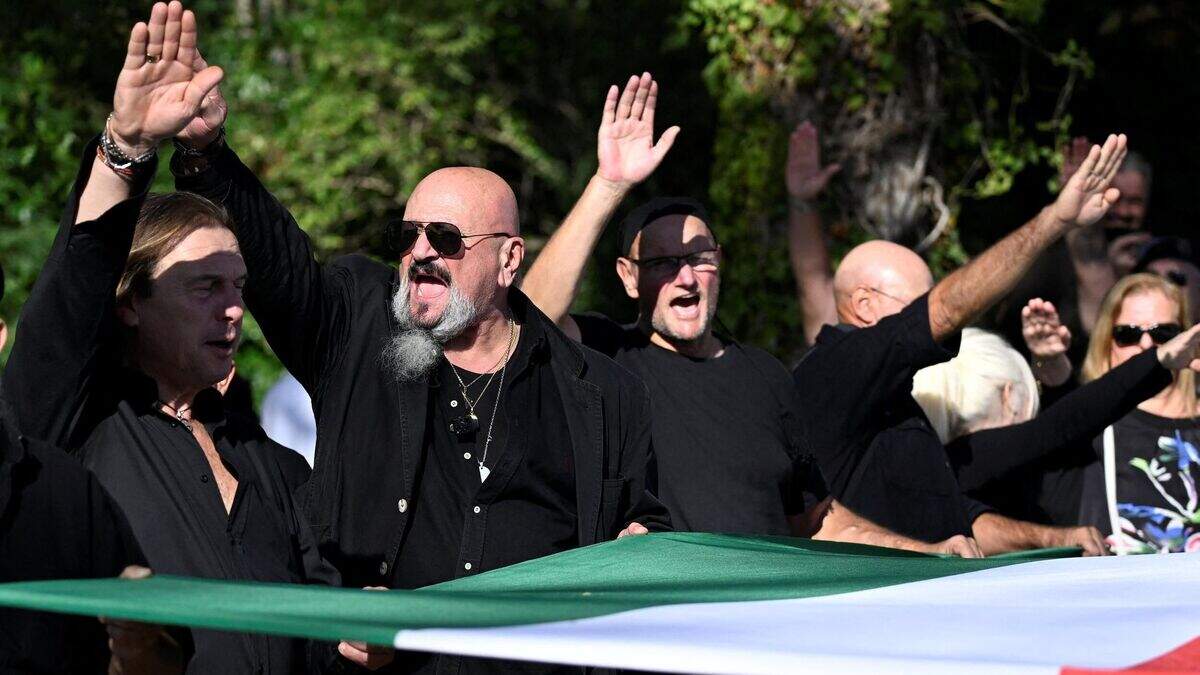 Black-shirt tribute marks centenary of Mussolini’s March on Rome ...