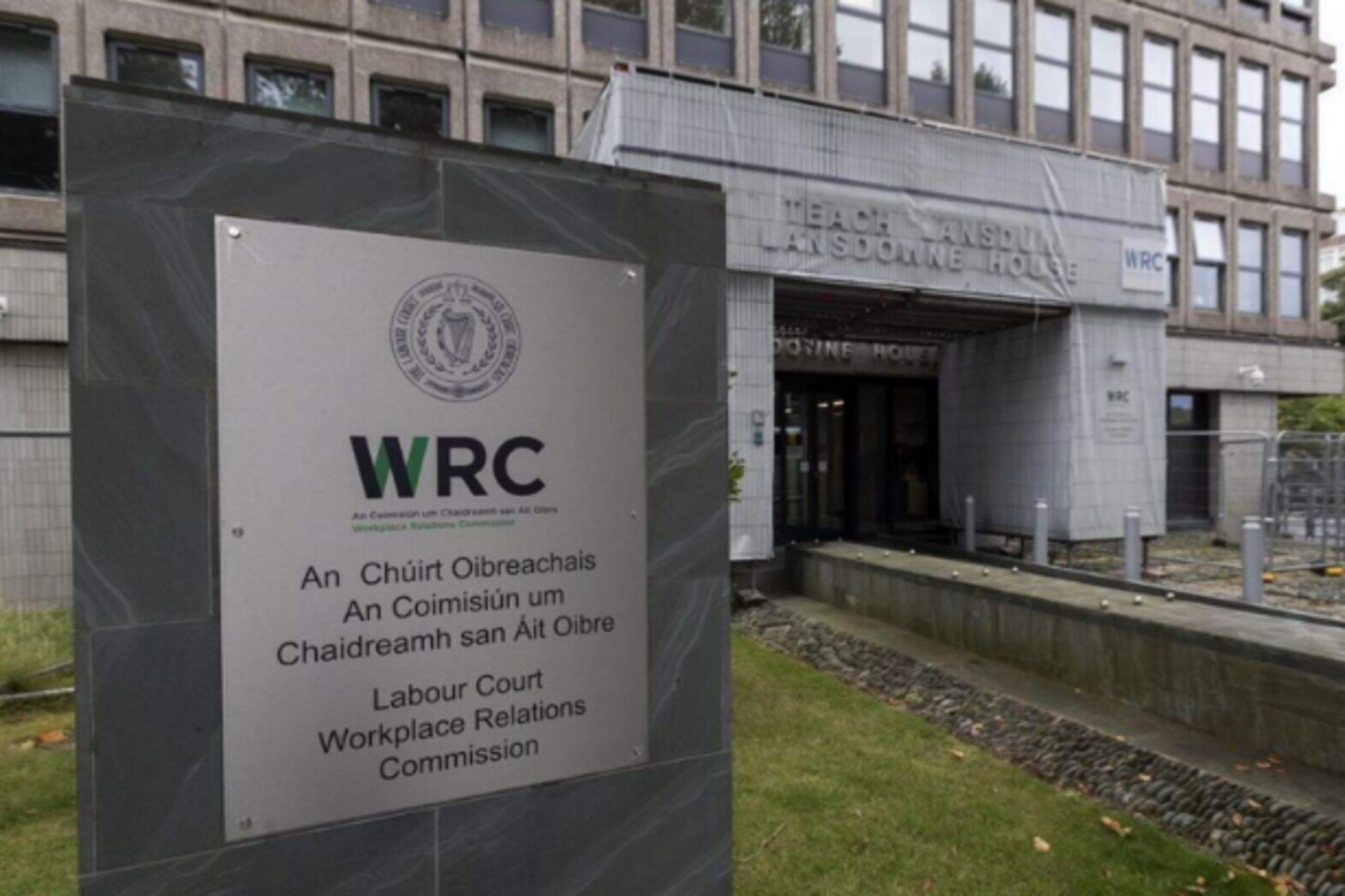 Horse dealer ordered to pay stable worker €4,500 for employment rights ...