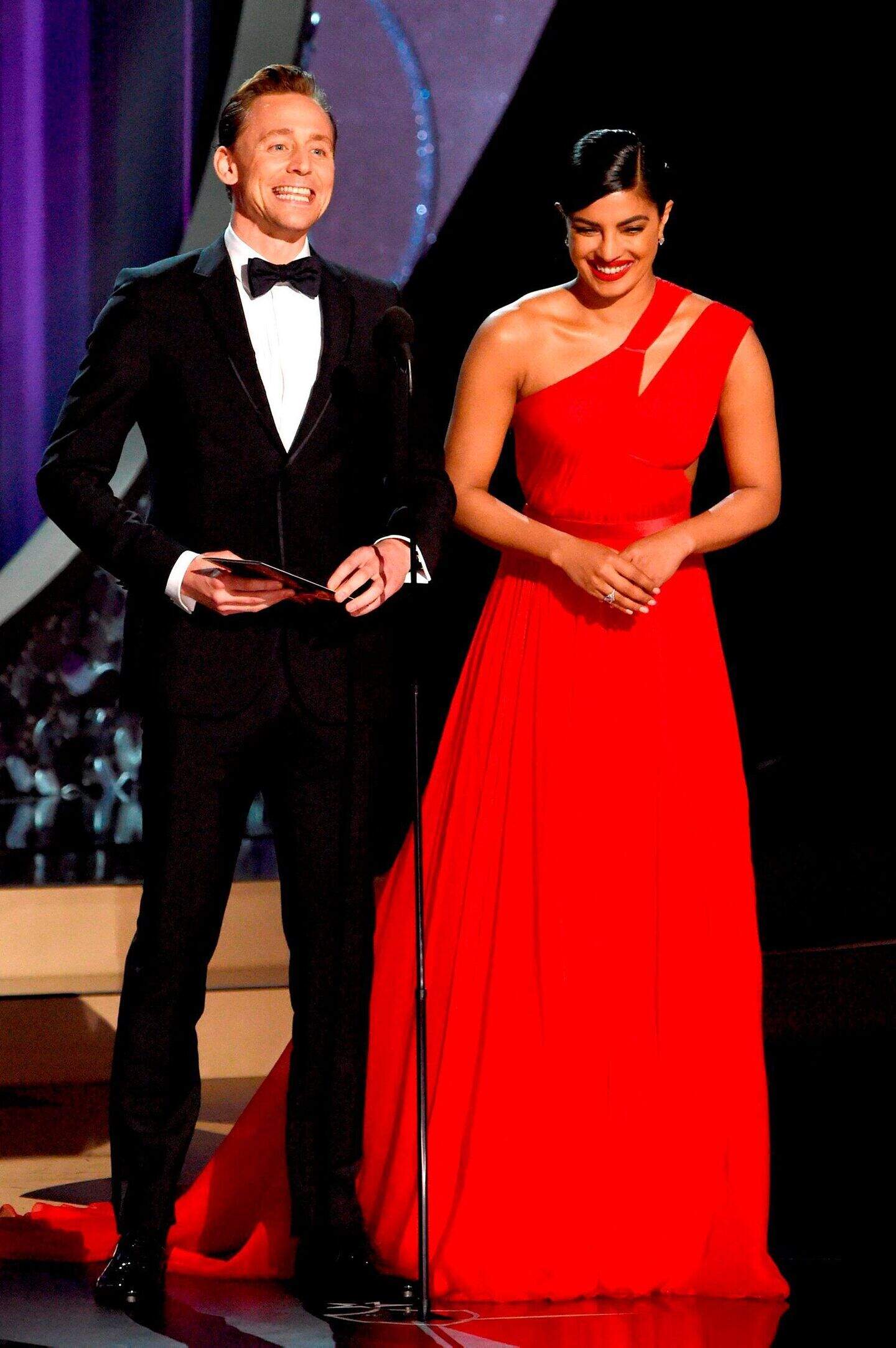 Tom Hiddleston and Priyanka Chopra 'swap numbers' after 'openly ...