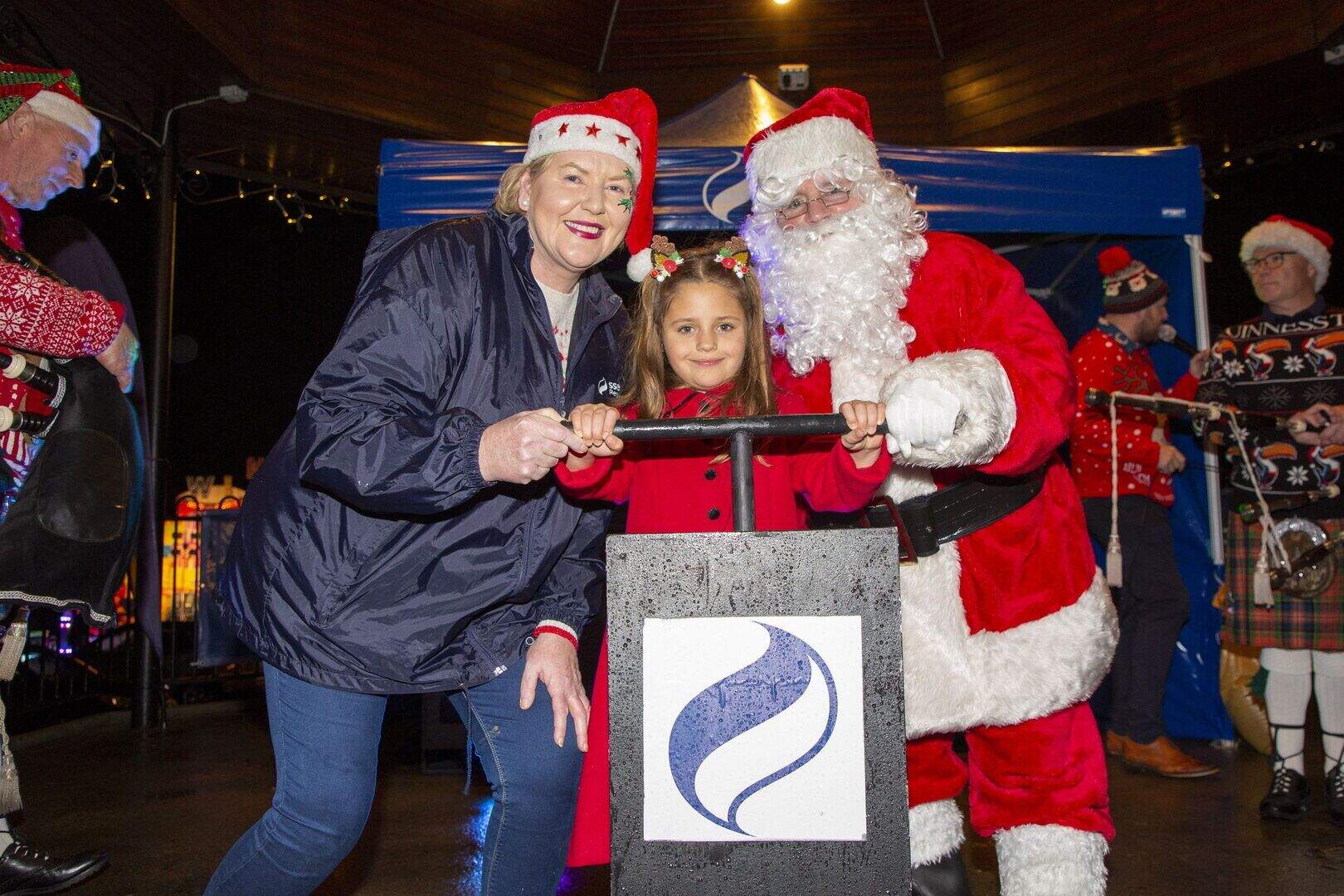 See photos as Santa switches on Arklow Christmas lights | Irish Independent