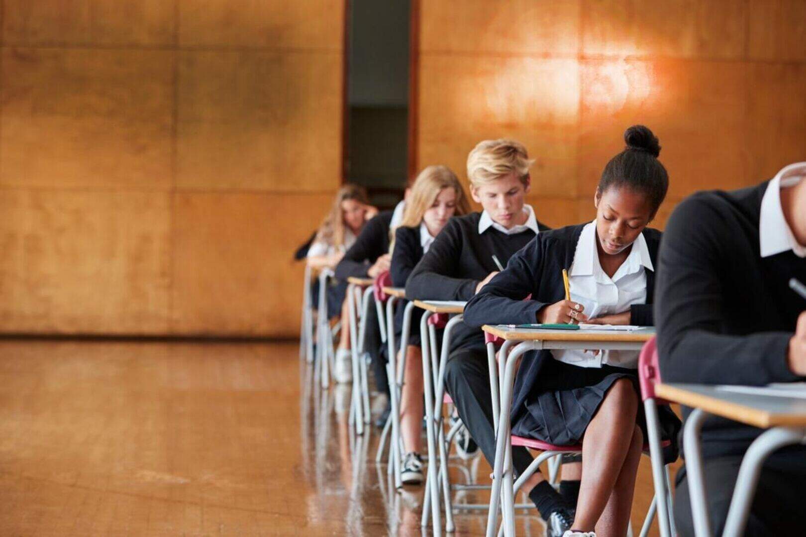 Today's headlines: Schools face staff crisis over Covid isolation rules ...