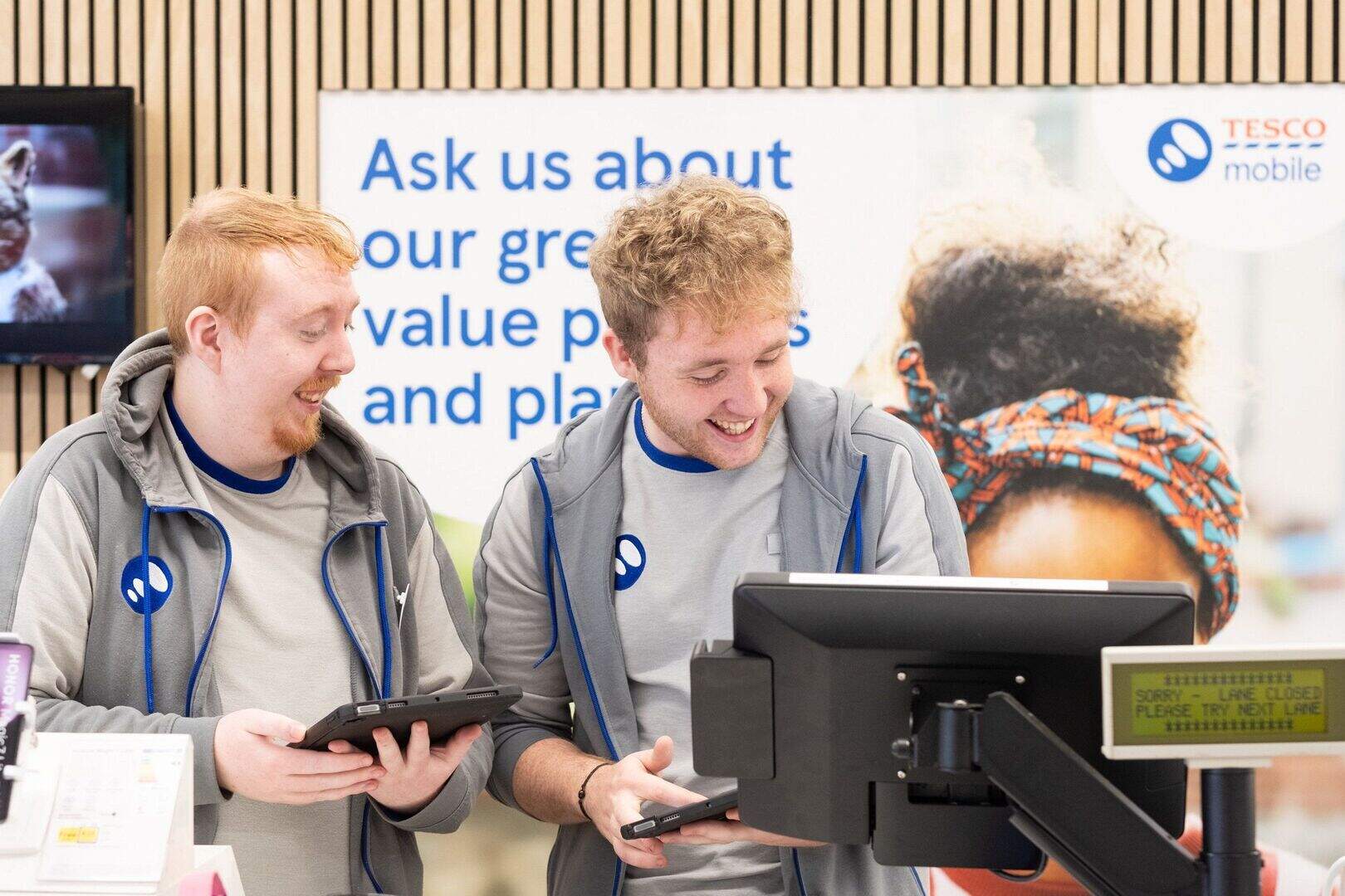 Lisduggan gets connected as Tesco Mobile open new store in Waterford ...