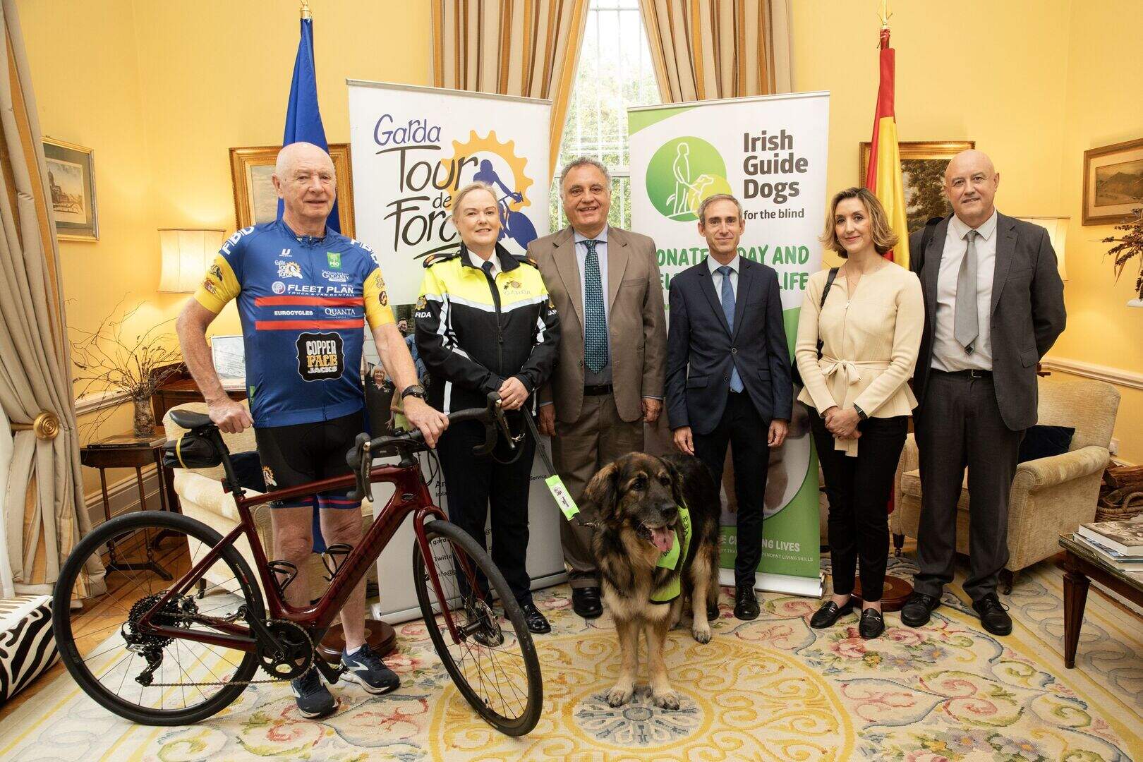 Gardaí to cycle 500km in Spain to raise €40,000 for guide dog charity ...