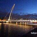VIDEO - Time-lapse: Dublin's Samuel Beckett Bridge opening and closing ...