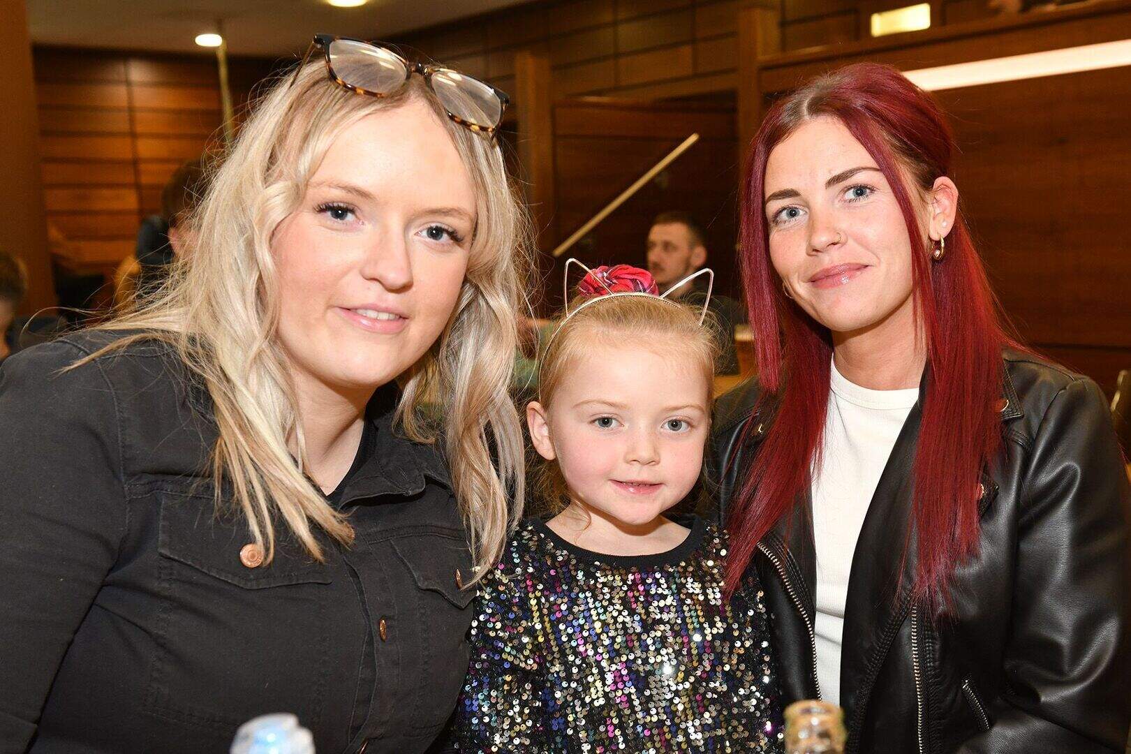 Glenmuir Utd end of season night | Irish Independent