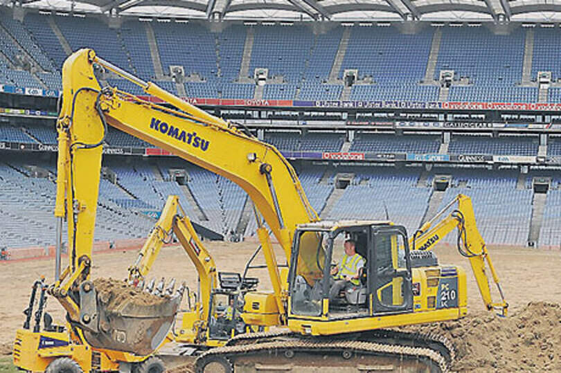 Grass-eating algae save U2 €840k on Croke Park turf bill | Irish ...