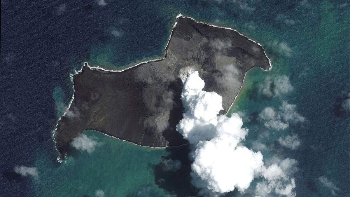 First aid flights arrive in Tonga after big volcano eruption | Irish ...