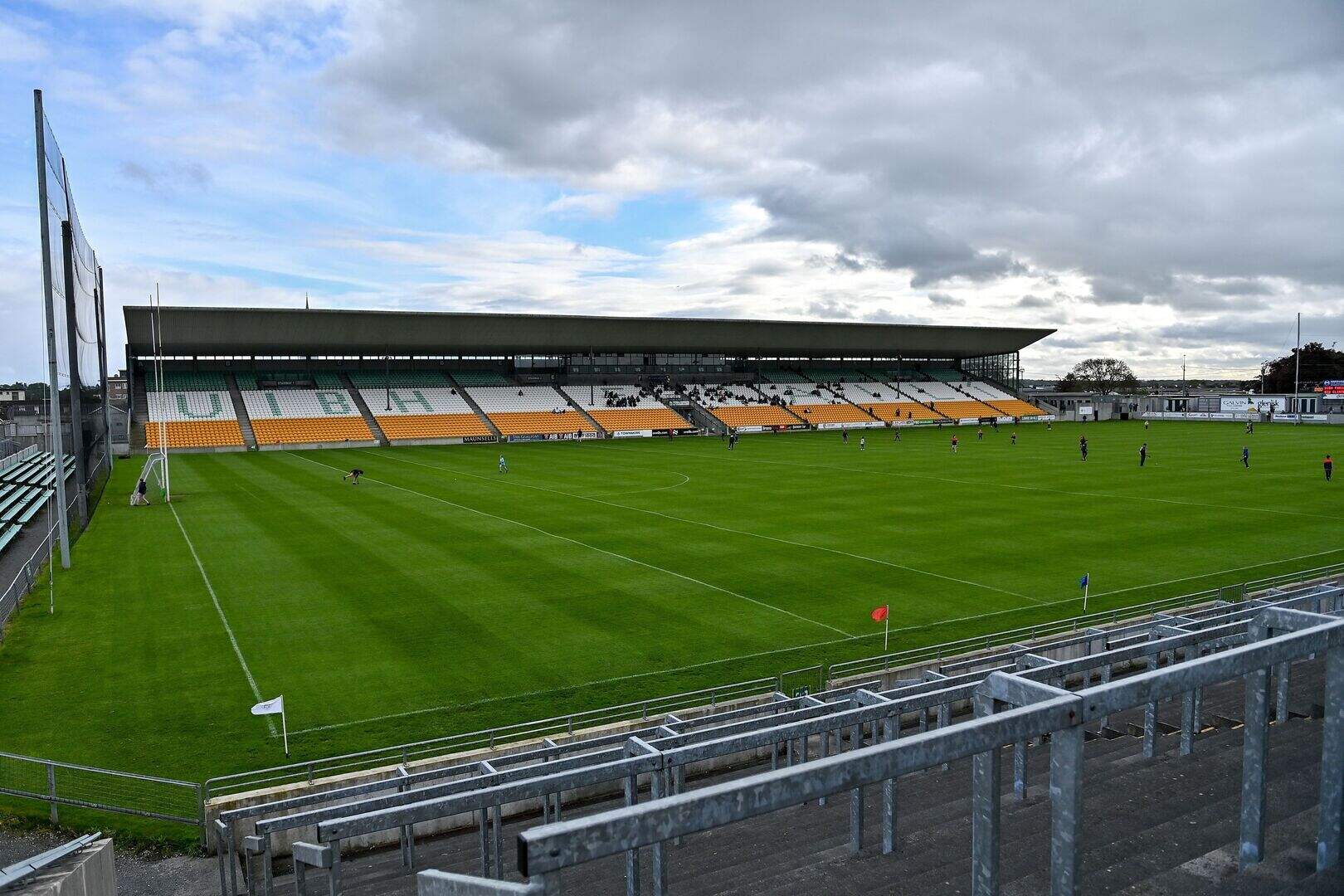 Leinster SFC Round 1: Referee pushed after controversial late decision ...