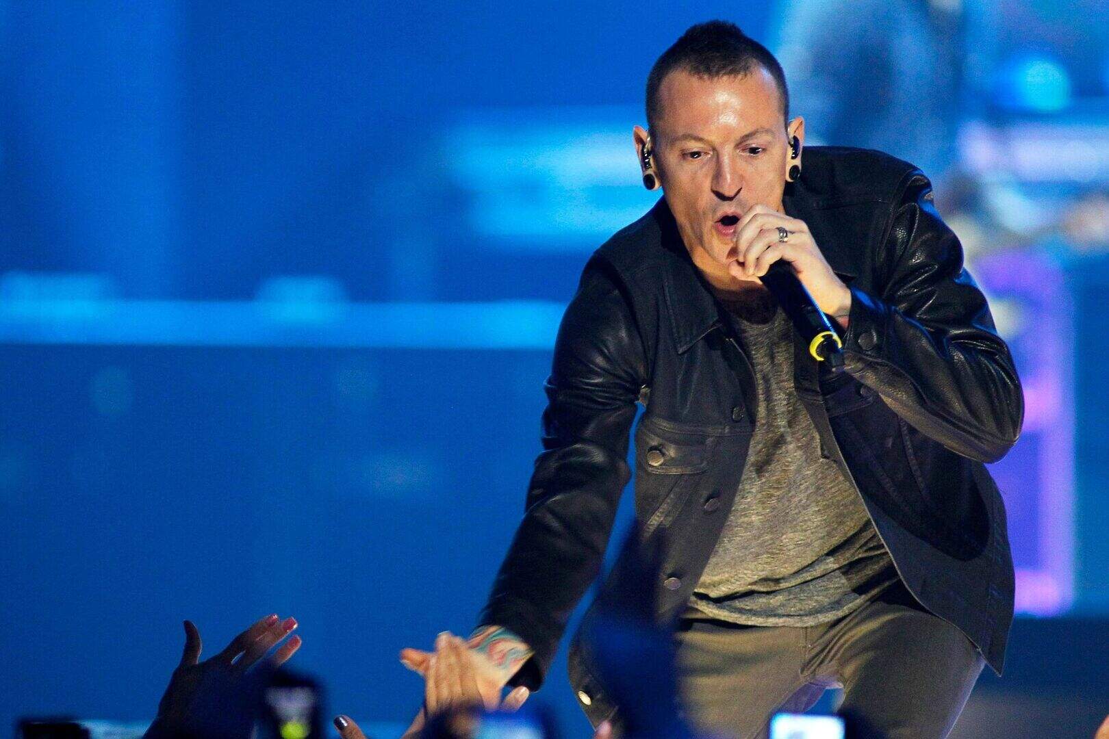 Read Linkin Park singer Chester Bennington's heartbreaking farewell ...