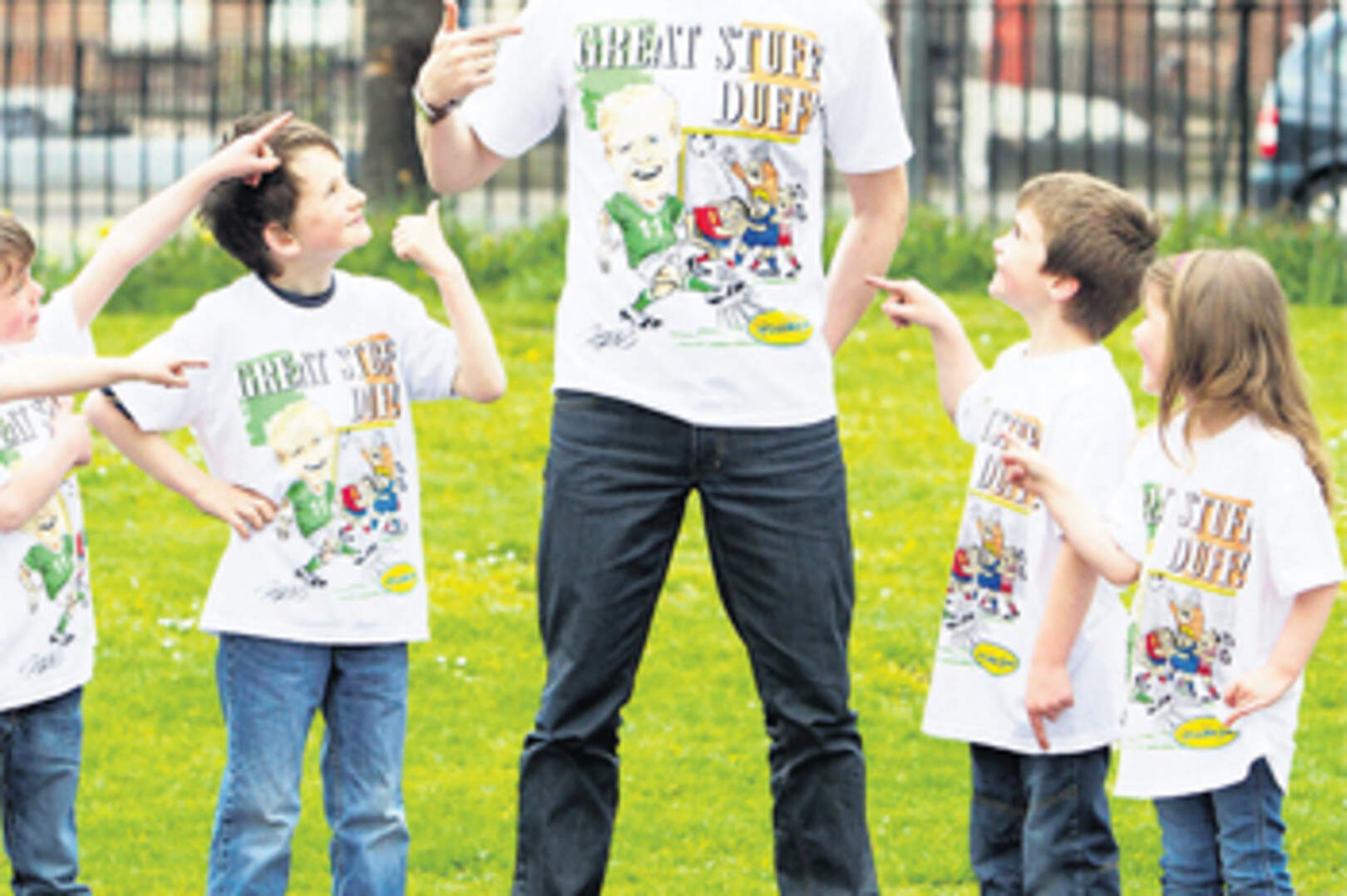 Damien Duff has fund-raising skills down to a T-shirt | Irish Independent