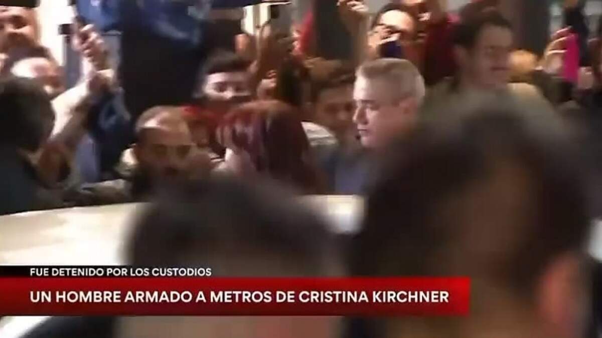 Man points loaded gun at head of Argentina’s vice president and pulls ...