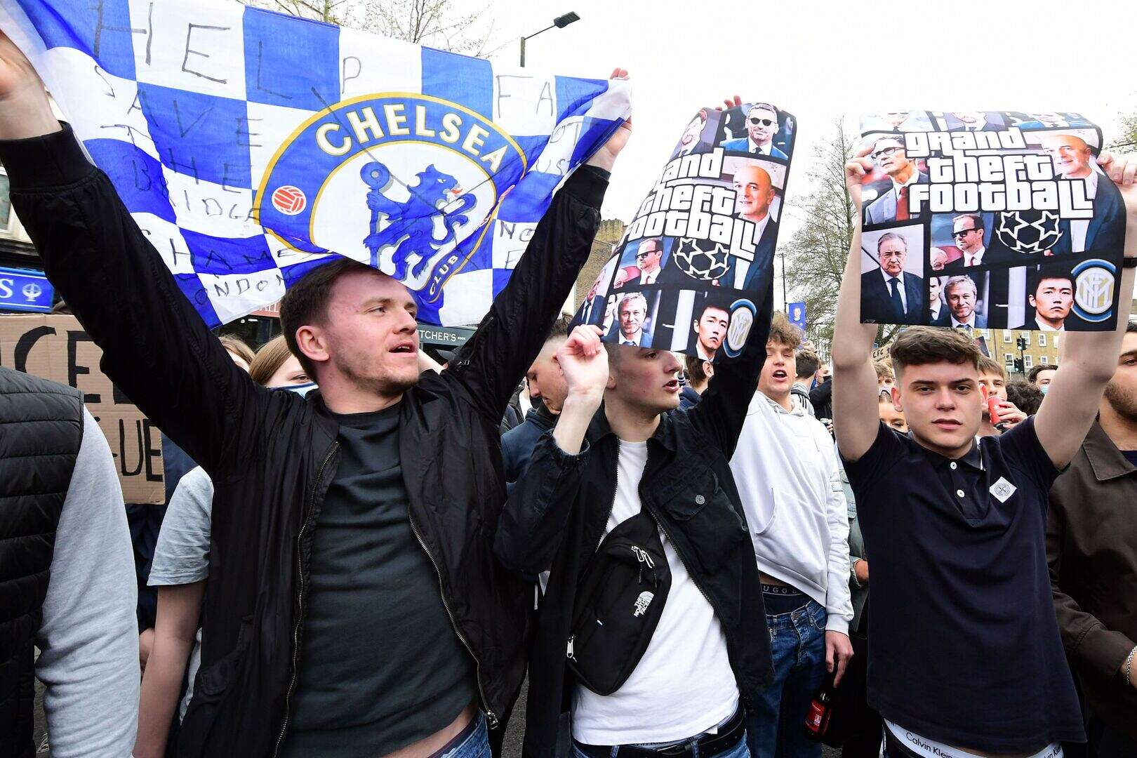 Chelsea pulling out of European Super League after fan protests | Irish ...