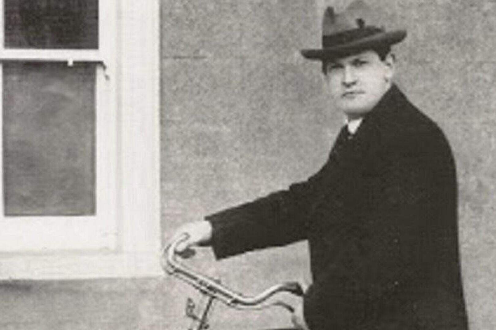 Cork councillors support city statue of Michael Collins proposal ...
