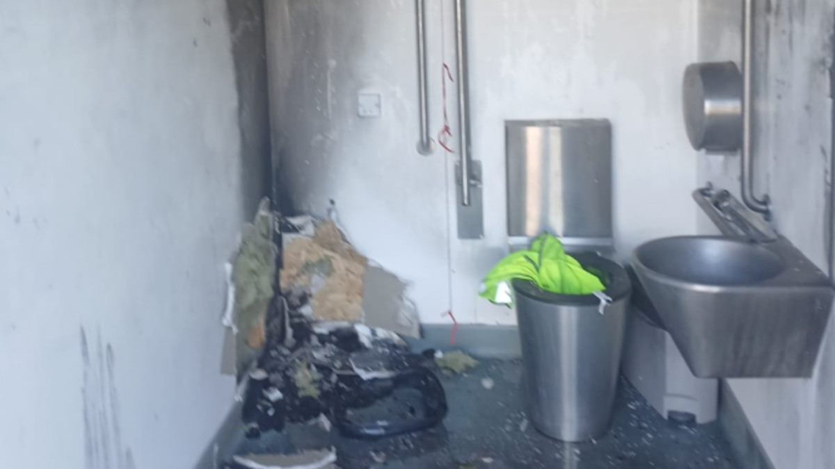 ‘Mindless vandalism’ – Dublin beach toilets closed after extensive fire ...