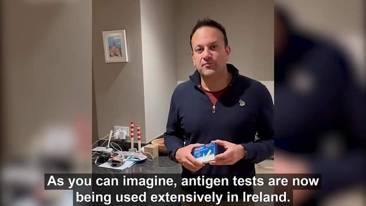 Leo Varadkar demonstrates how to use an antigen test | Irish Independent