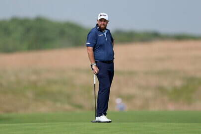 US Open, Day One: Shane Lowry suffers bogey barrage as Rory McIlroy ...