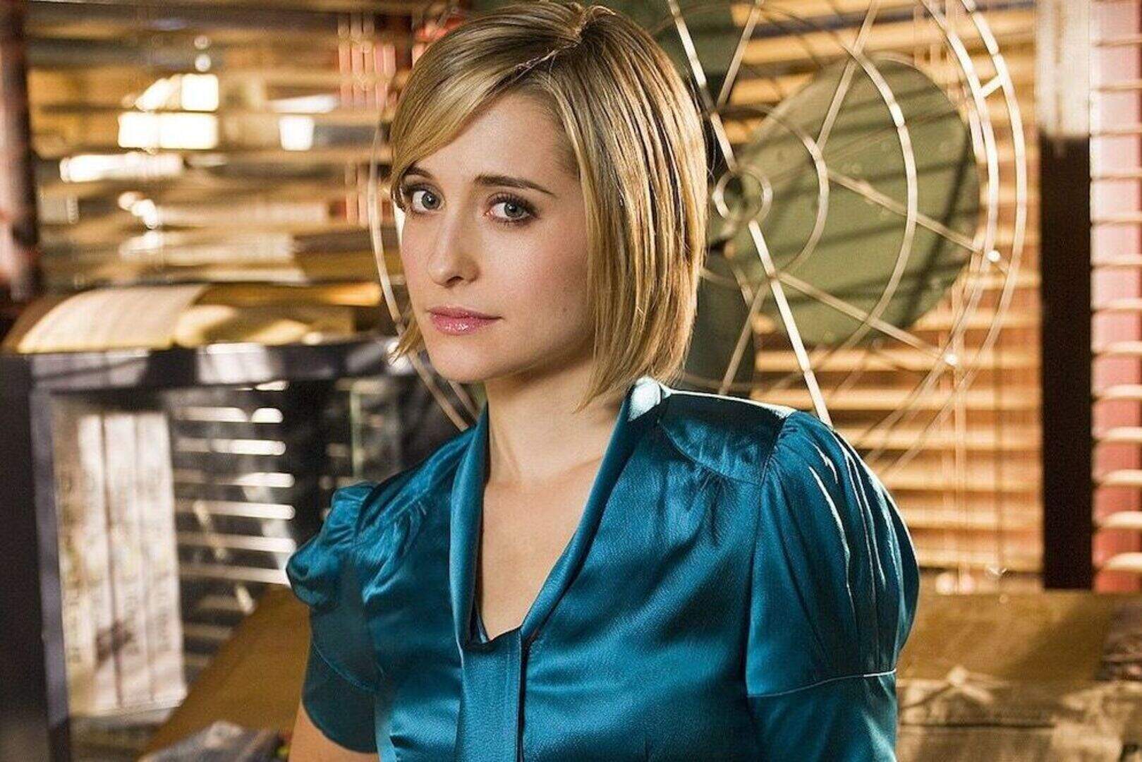 Explainer: What exactly is going on with Smallville actress Allison ...