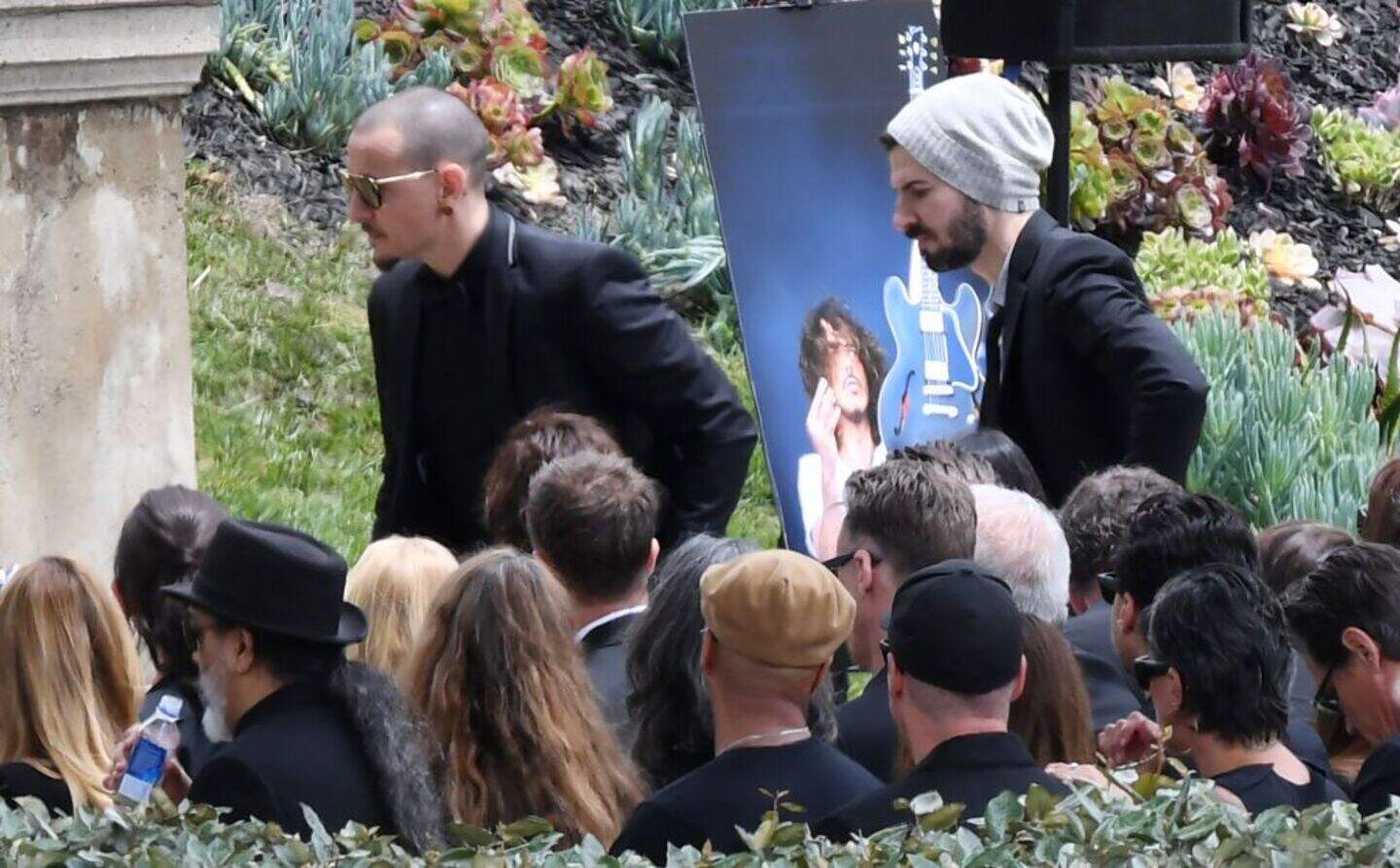Read Linkin Park singer Chester Bennington's heartbreaking farewell ...